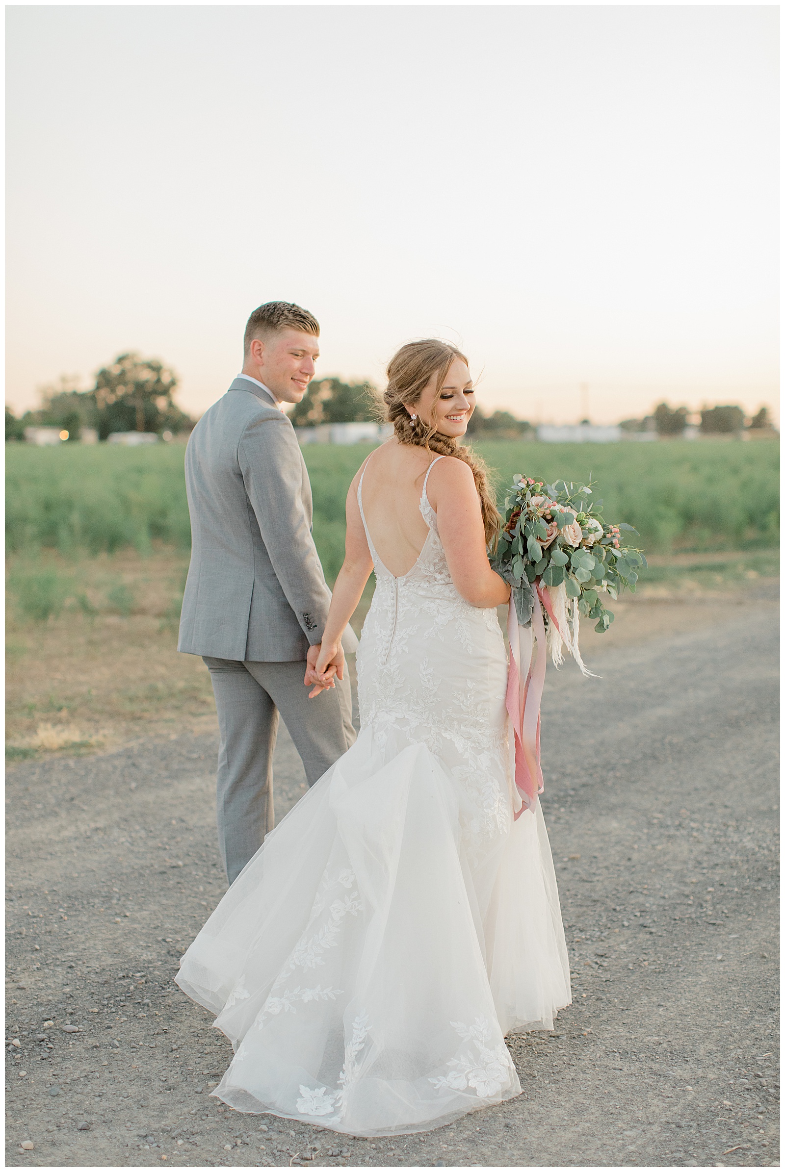 Bennett Botanical Gardens Wedding in Hermiston, OR | Courtney + Luke ...